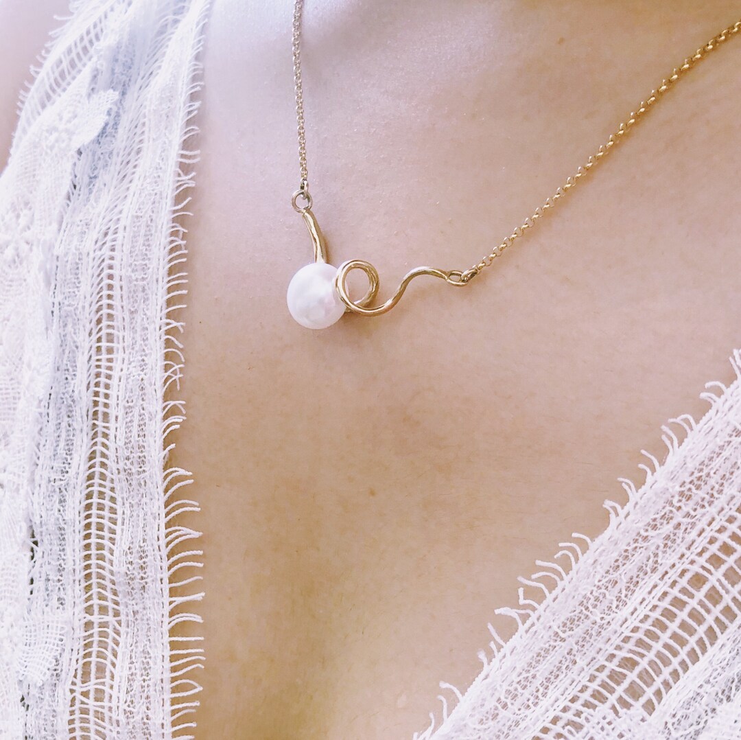 Sprout Pearl Necklace - Etsy