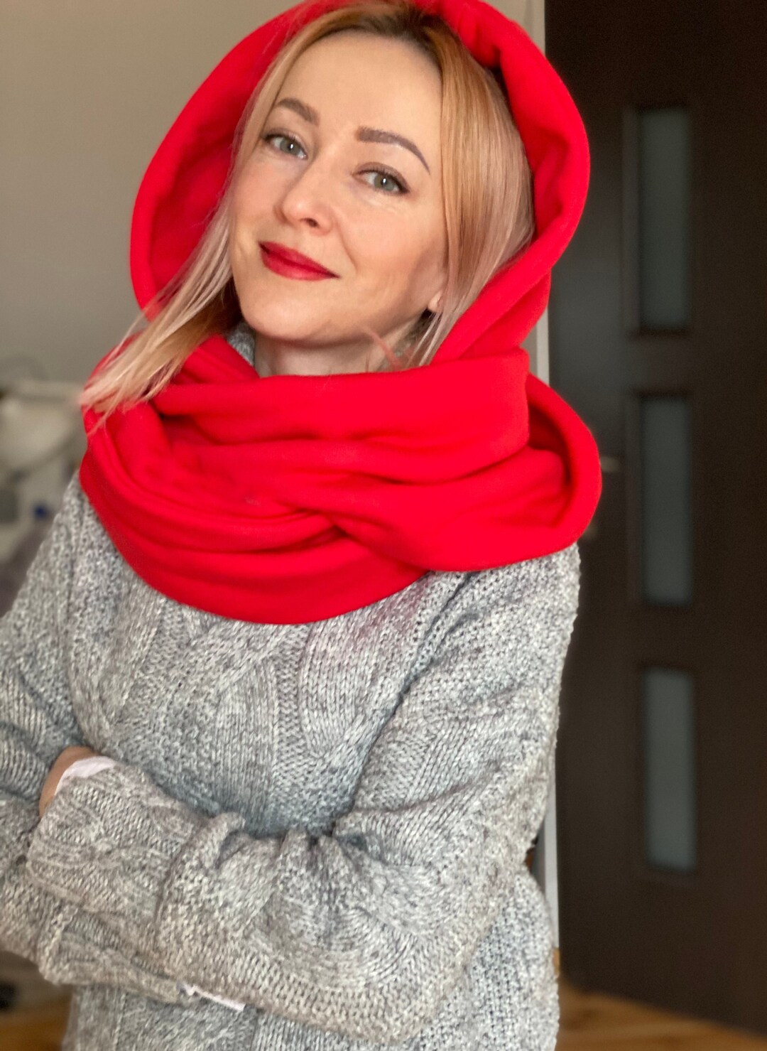 Red Hooded Scarf – Warm, Comfortable, and Stylish Hooded Snood With ...