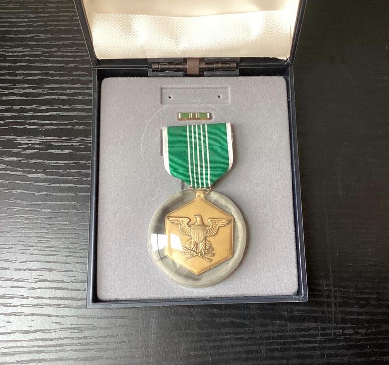 Vintage Army Commendation Medal in Case (ARCOM) W/ Ribbon for Military ...