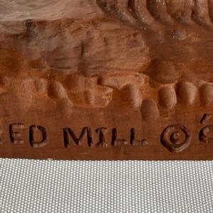 Vintage Red Mill Pecan Resin Hunting Dog With Bird Figurine, 1992, 8 L ...