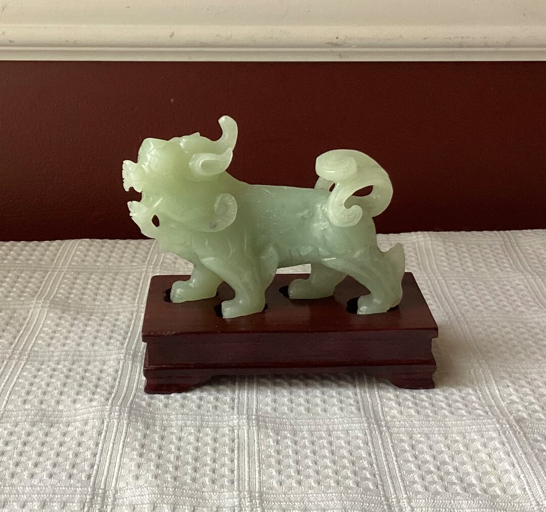 Vintage Chinese Carved Jade Mythical Beast Pixiu on Wooden Base, 4" T ...