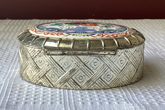 Vintage F.B. Rogers Silver Plate Trinket Box with Mir… - Gem