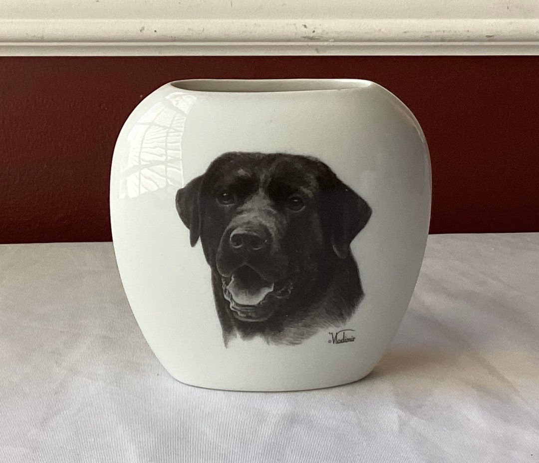 VTG Porcelain Vase, Black Labrador, From the Estate of General AM Gray ...