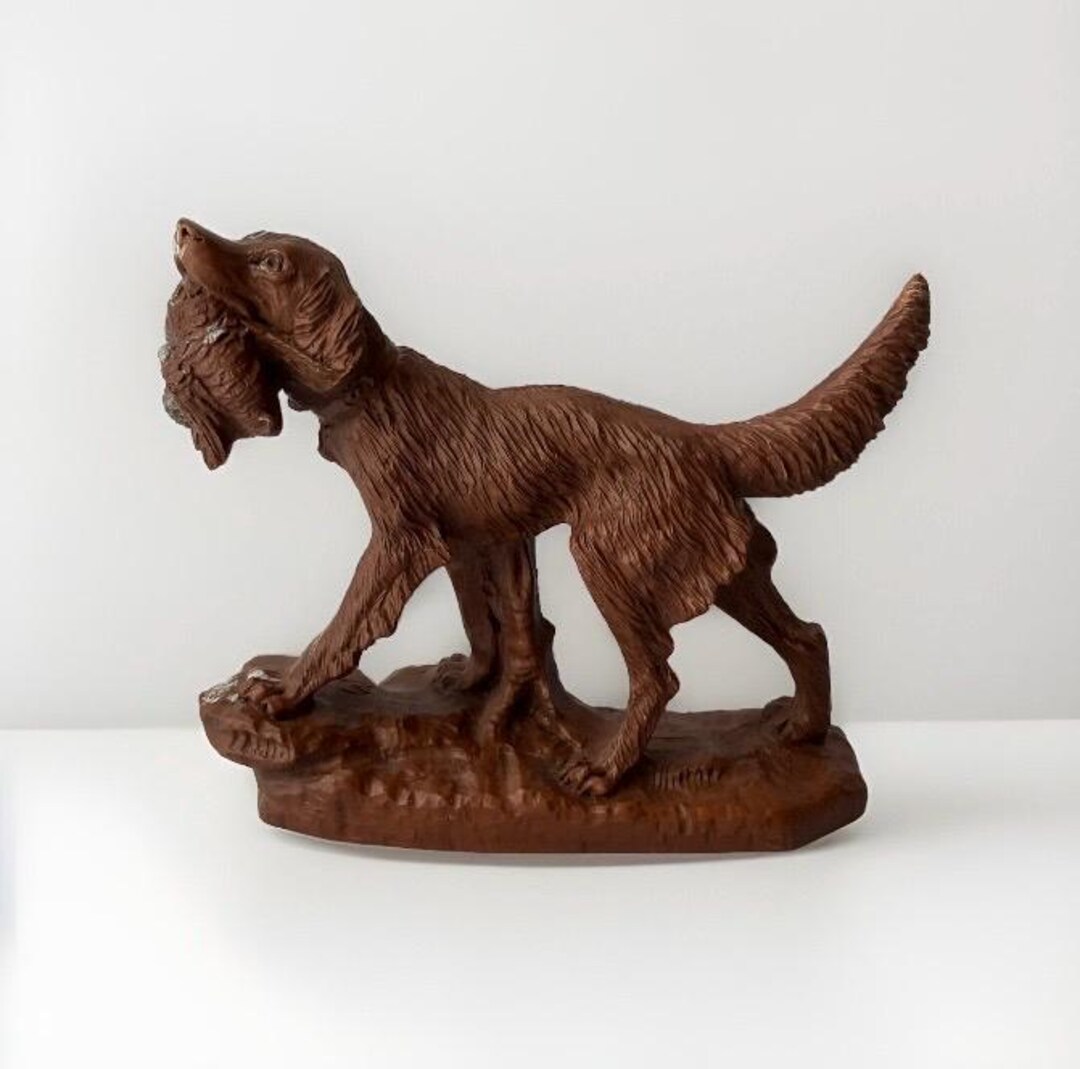 Vintage Red Mill Pecan Resin Hunting Dog With Bird Figurine, 1992, 8 L ...
