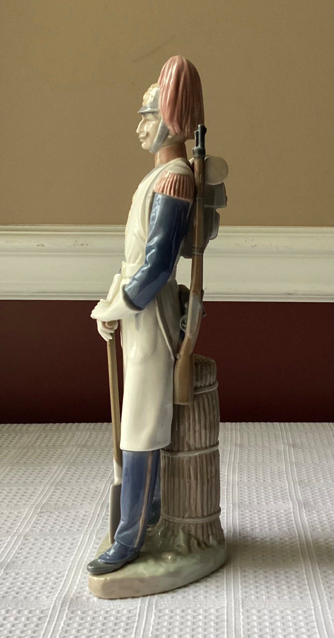 Vintage Lladro Soldier Porcelain Figurine, Spain #4839, 12” Tall - Etsy