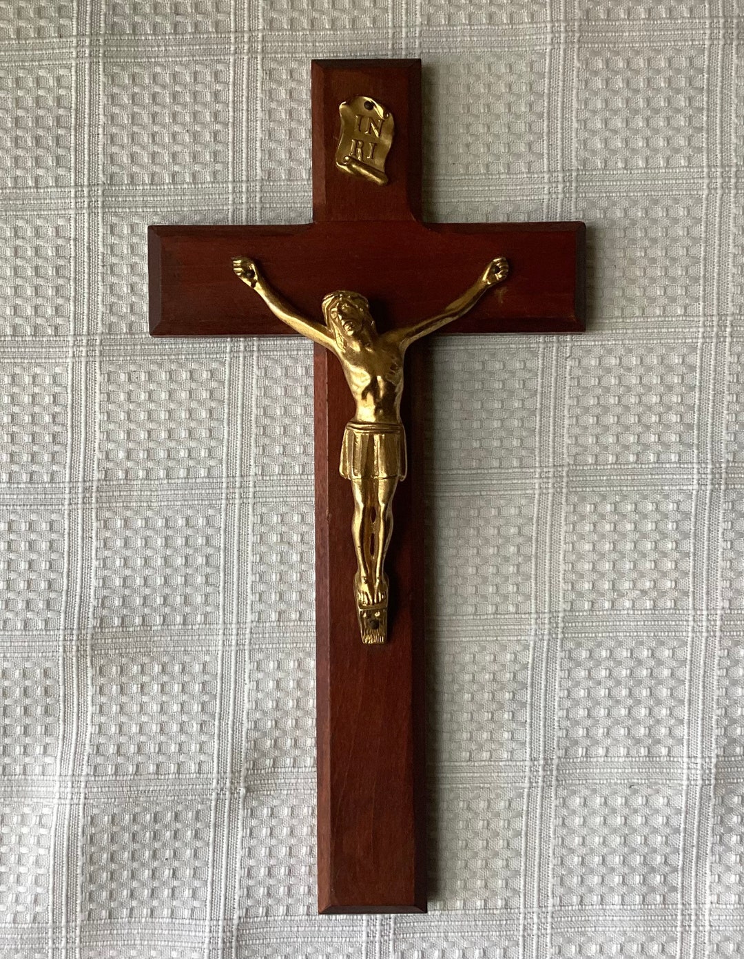 Vintage Crucifix/ Jesus on the Cross/ Christianity/ Christian Decor - Etsy