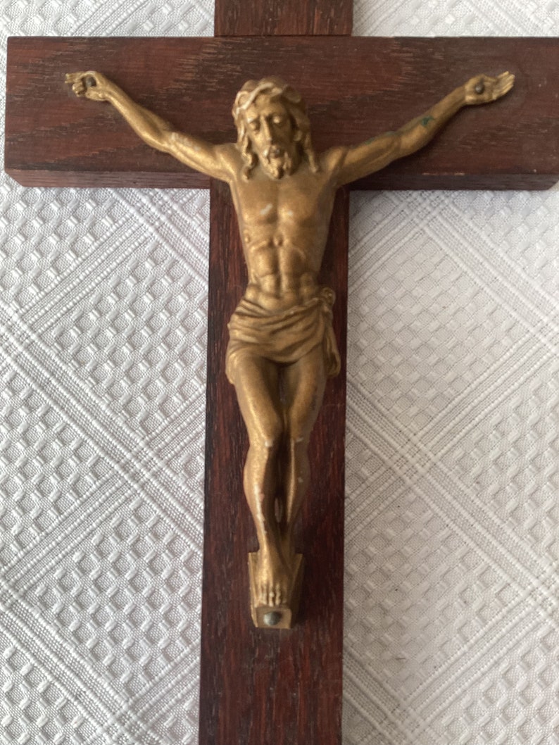 Vintage Crucifix/ Jesus on the Cross/ Christian Decor 10 T - Etsy