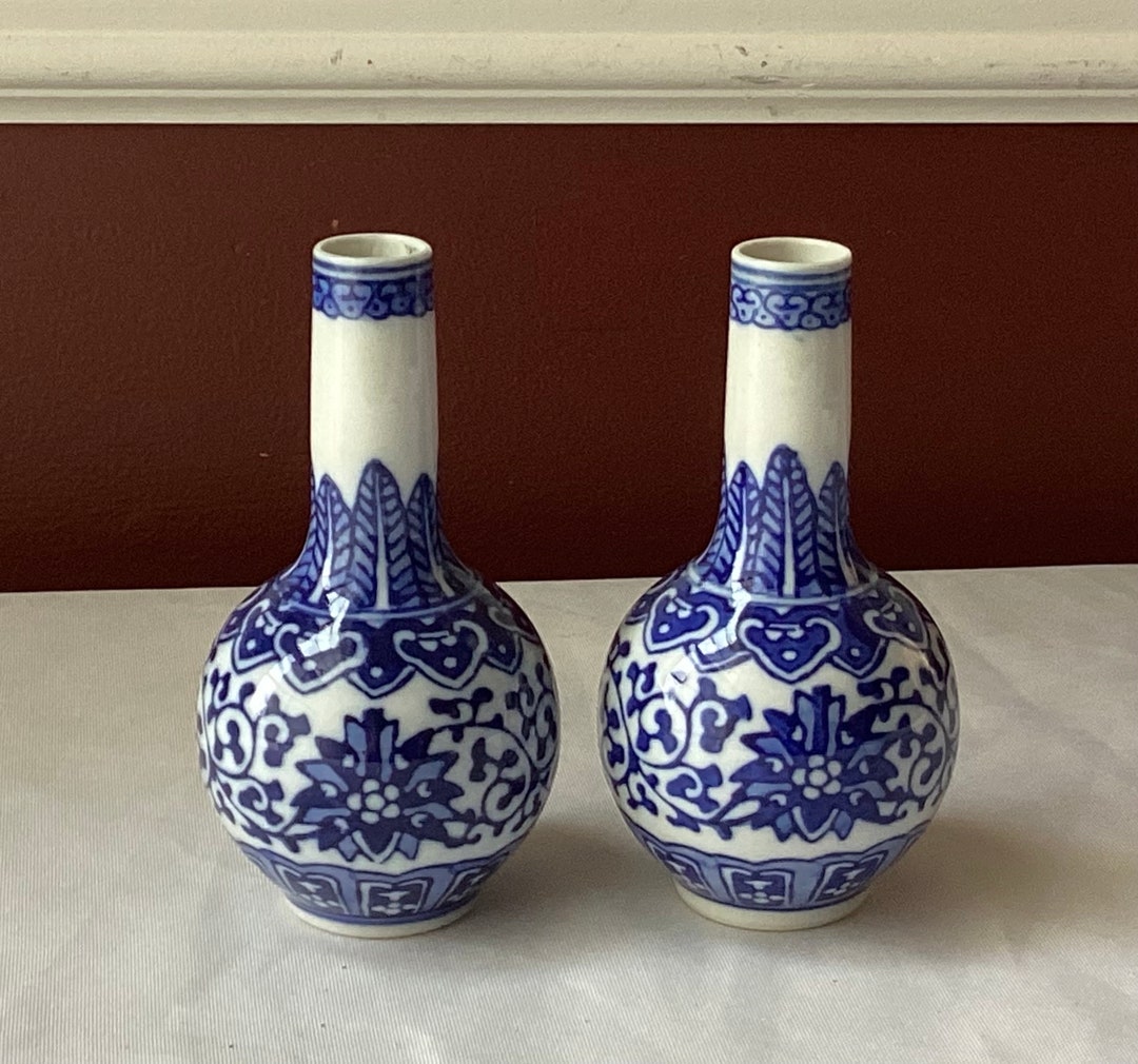 Pair of ROC Chinese Blue & White Porcelain Vases, General AM Gray USMC ...