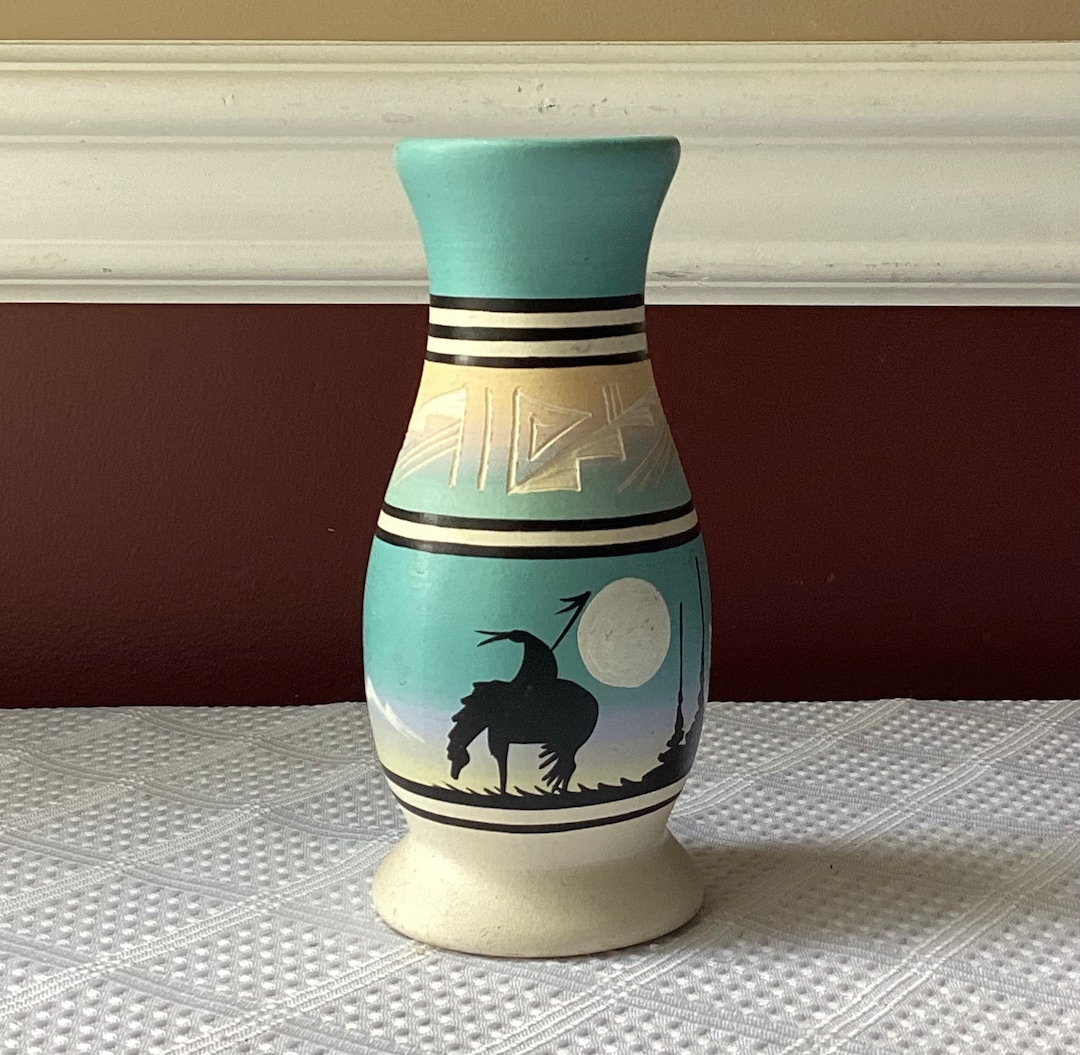 Vintage Lyn Navajo Pottery Vase, 6 1/8” T, Made in USA - Etsy