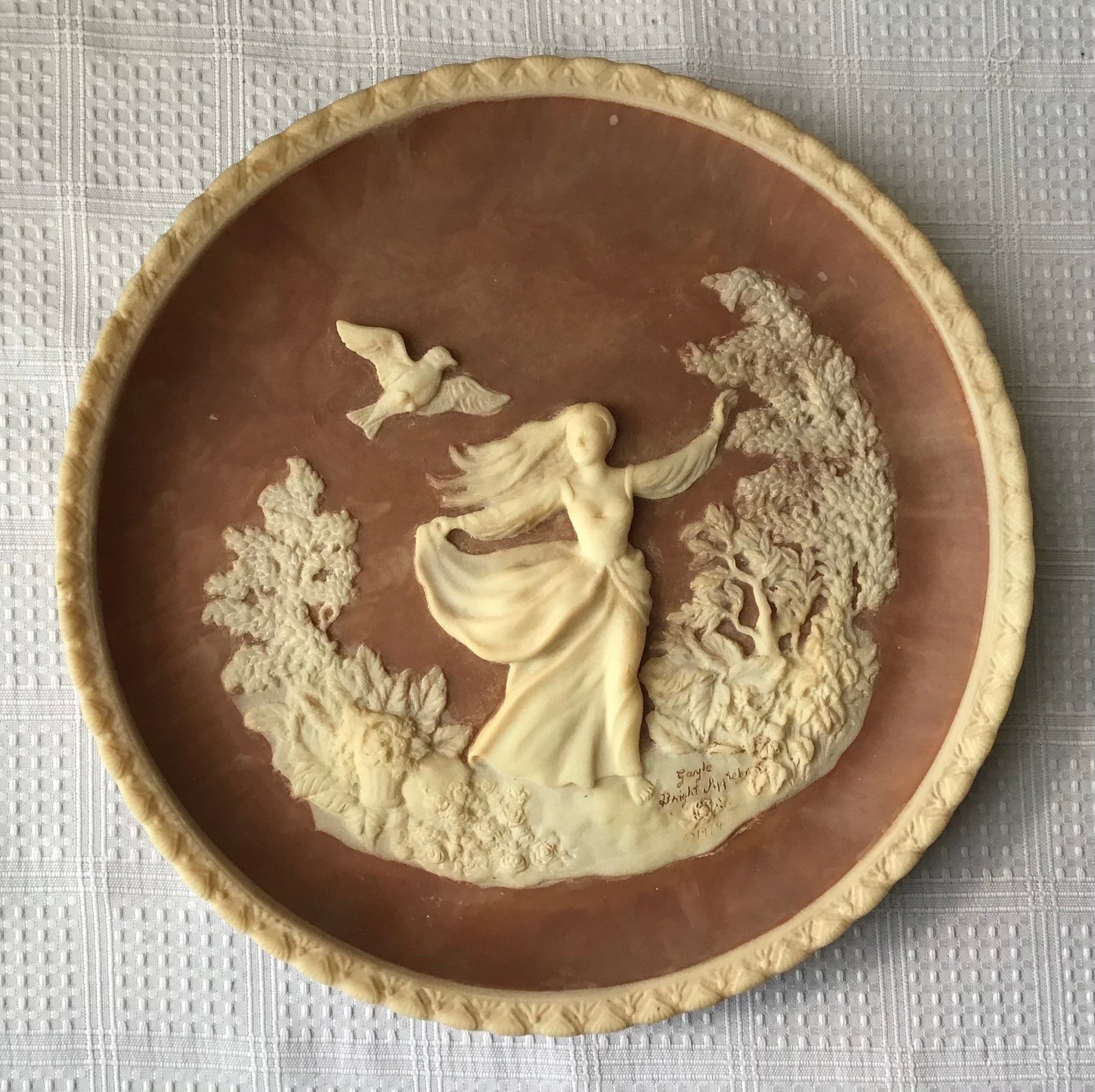 Vintage 1979 to a Skylark Cameo Collector Plate Hand - Etsy