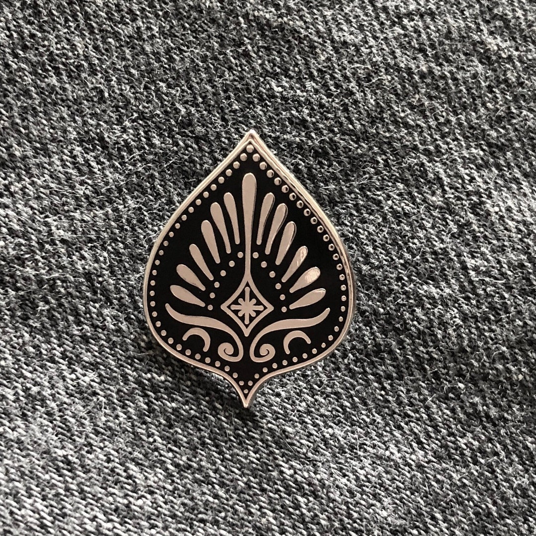 Magic Peacock Feather Pin/ Feather Pin/ Stars and Crow/ Hard Enamel Pin ...