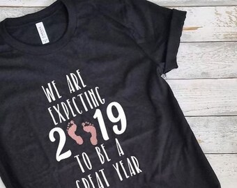 Expecting shirt | Etsy