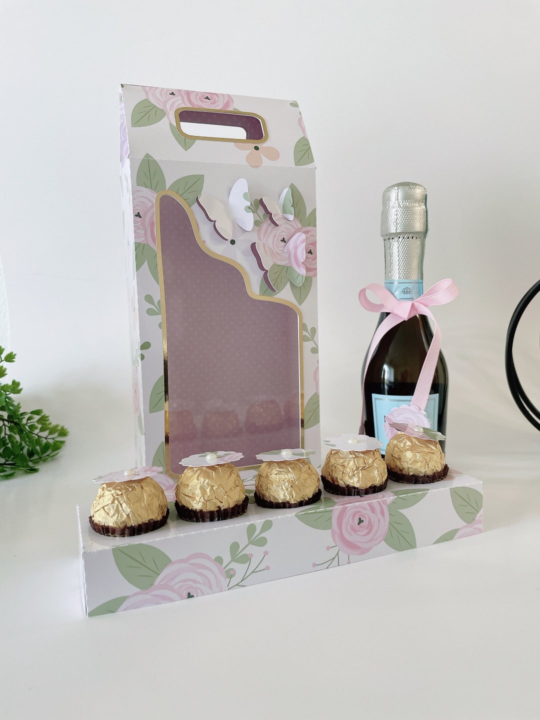 Gift Box/chocolate Box. SVG and Studio Template for Cricut and ...