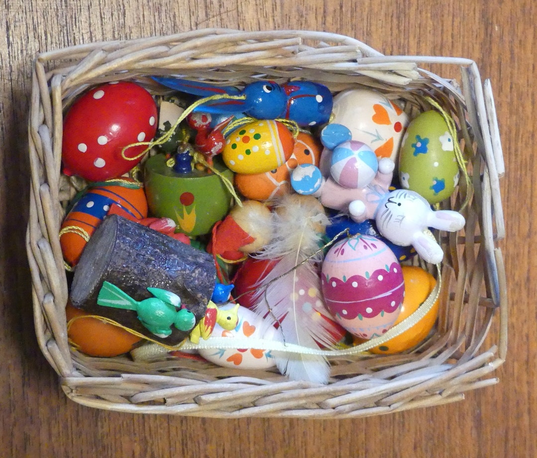 Vintage Wooden EASTER 22 Figures Colorful Easter Bush Decorations in Basket Bunnies Eggs Chicks ...