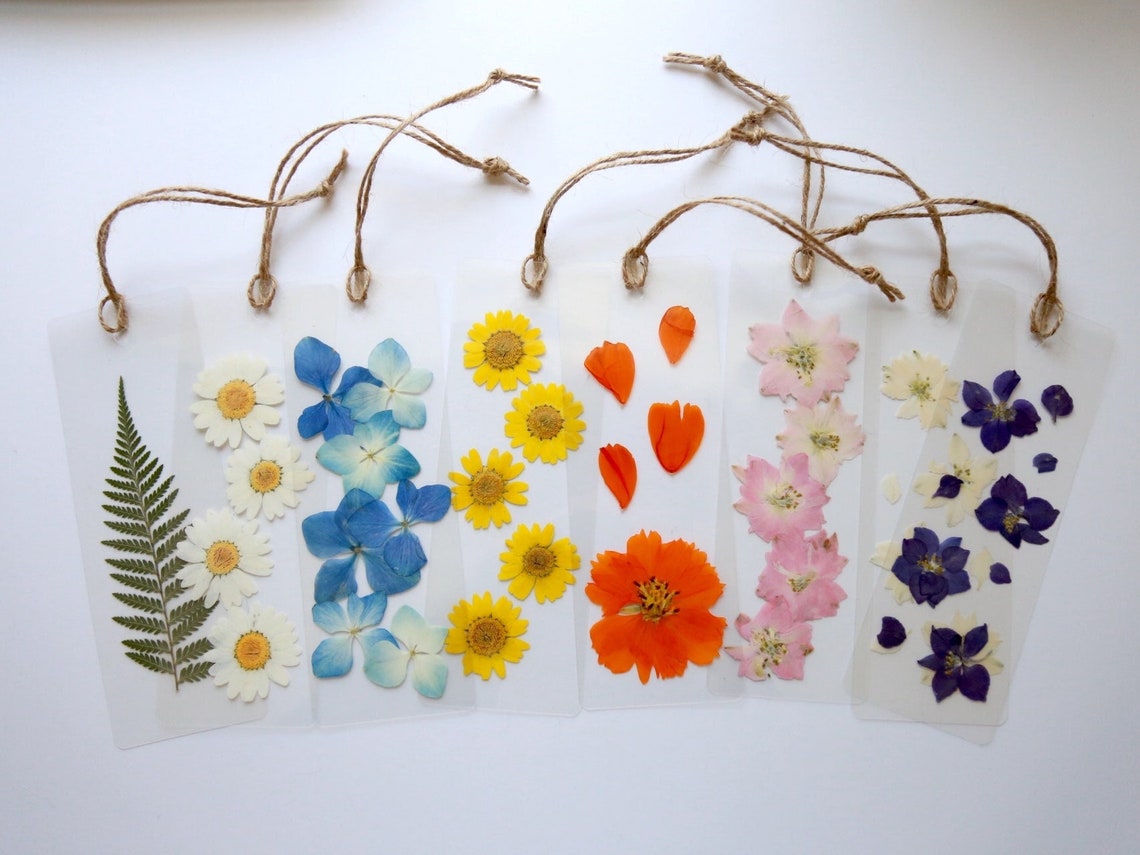 REAL Dried Pressed Flower Bookmark With Daisies Wildflowers - Etsy