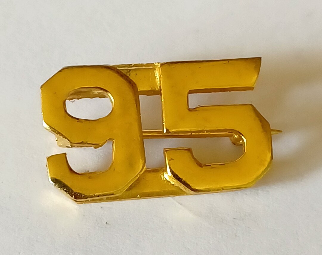 Number 95 Gold Tone Military Birth Year Lapel Hat Tie Pin Souvenir 2018 ...