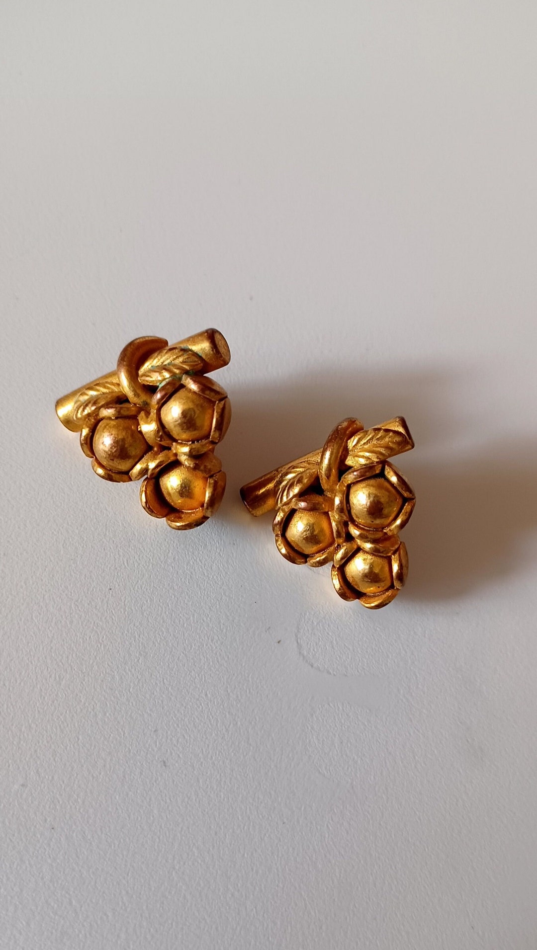 Vintage Gold Tone Bunch of Grapes Buttons (2) 0635 - Etsy