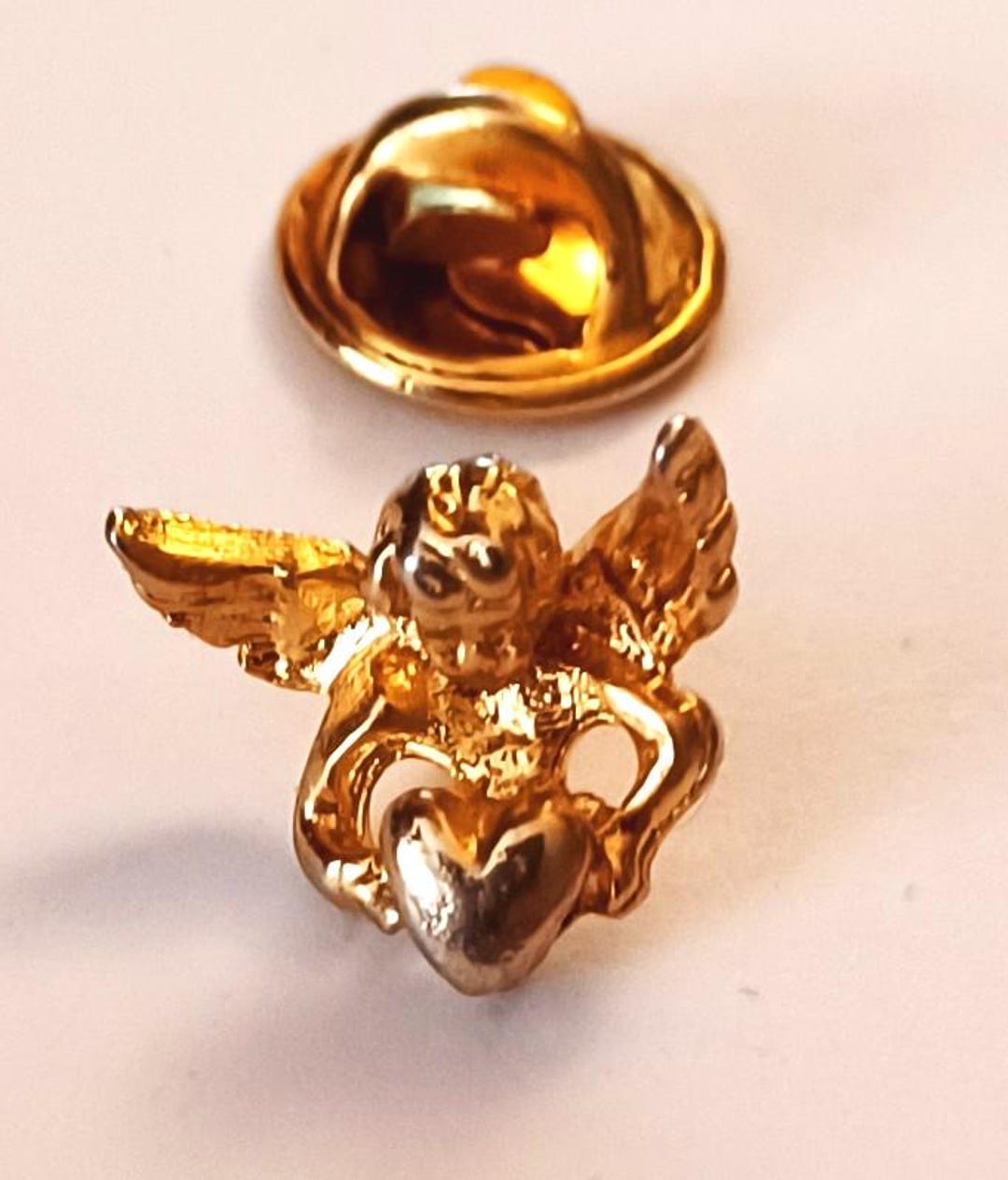 Vintage Gold Tone Cherub Angel Heart Wings Lapel Hat Tie Pin Souvenir ...