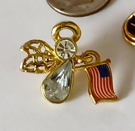 Guardian Angel Wings Halo US Flag Gold Tone Clear Rhi… - Gem