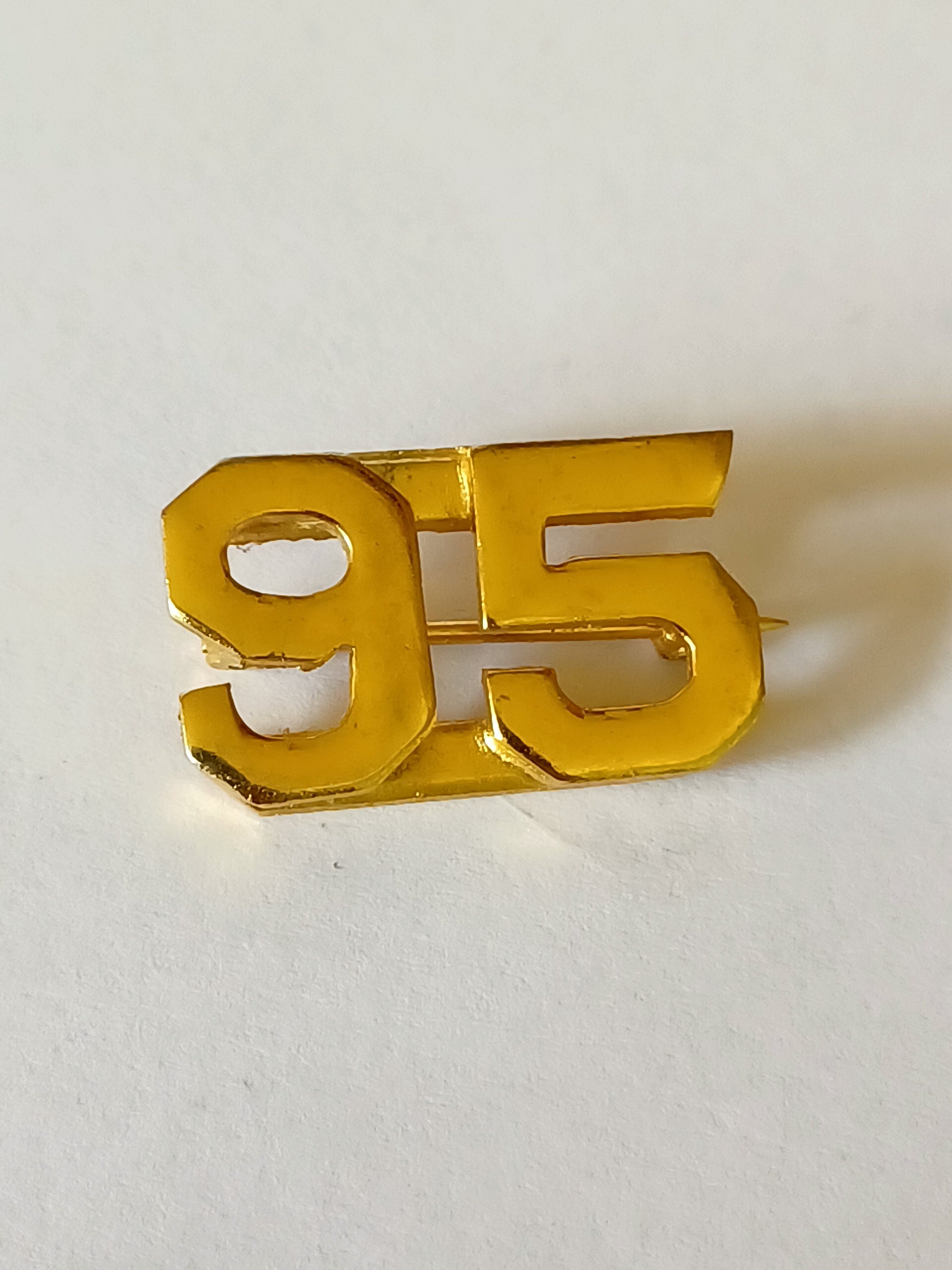 Number 95 Gold Tone Military Birth Year Lapel Hat Tie Pin Souvenir 2018 ...
