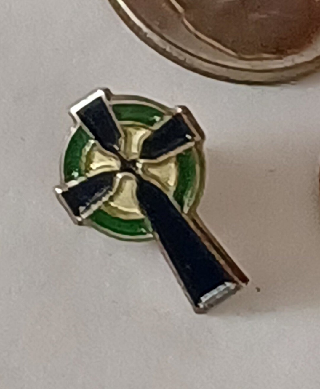 Celtic Cross Black Enamel Green Circle Enamel Irish Ireland Lapel Hat ...
