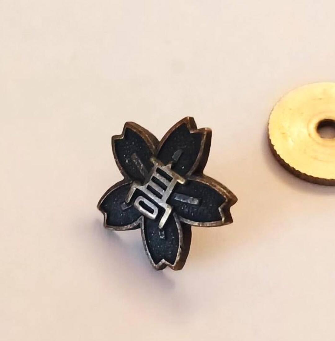 Vintage WWII Japanese High School Sakura Army Navy Medal Screw Back ...