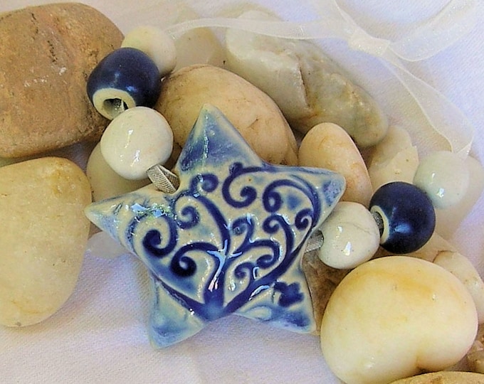 7 Bead Puff Star Set in Cobalt Blue and White - Etsy