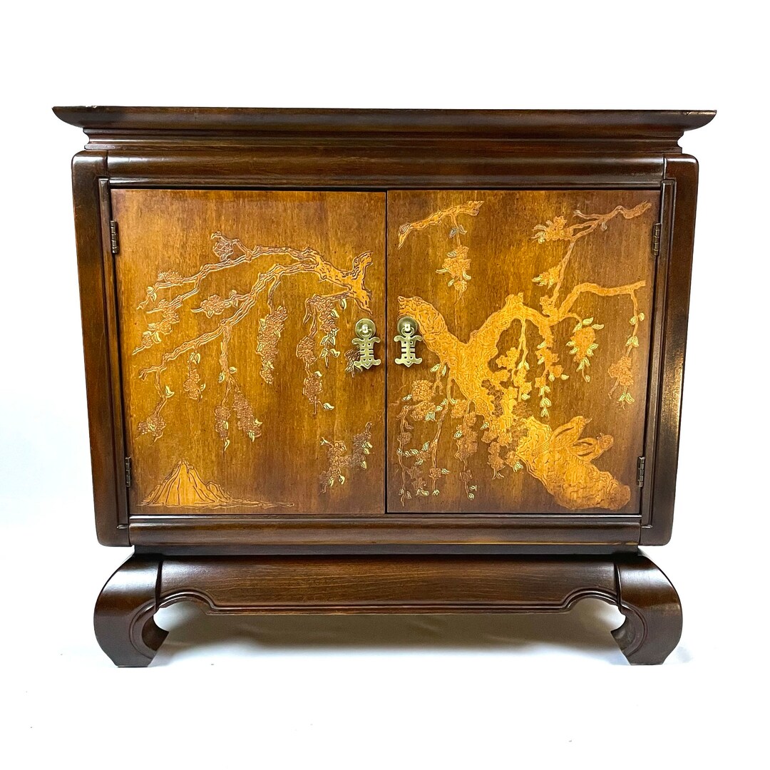 Broyhill Chinoiserie Entryway Accent Cabinet 1970s Vintage Ming Style ...
