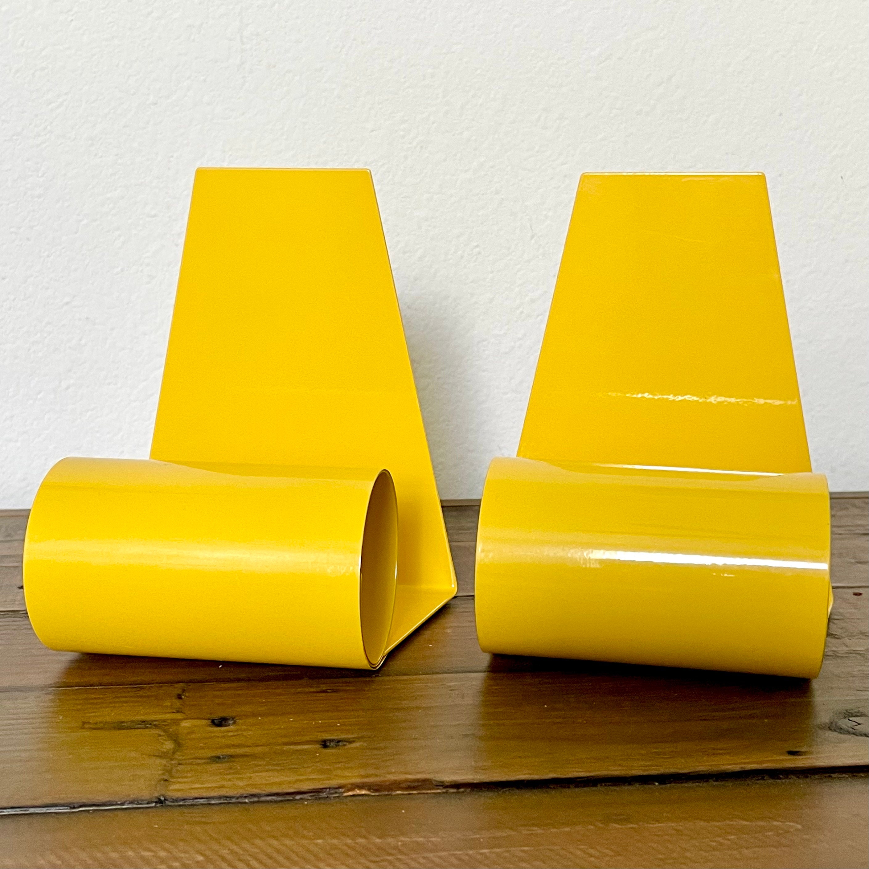 1960s Pop Art MCM Coiled Steel bookworm Bookends Primary Yellow Enamel ...