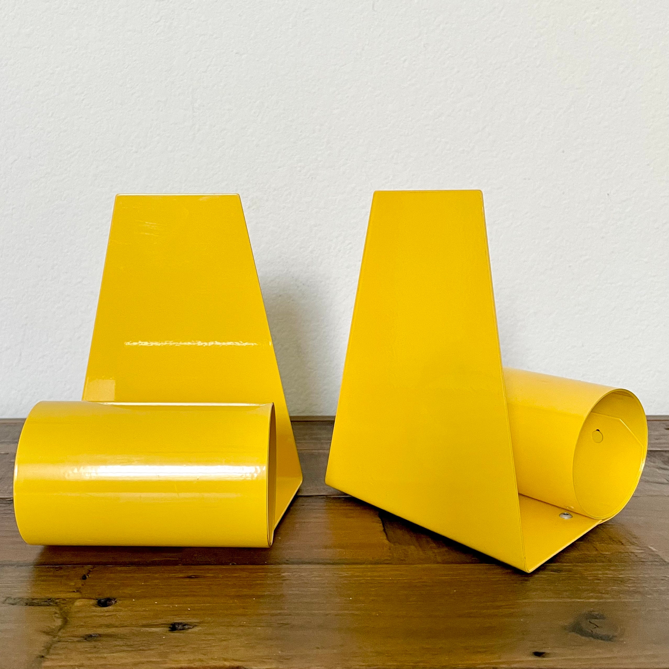 1960s Pop Art MCM Coiled Steel bookworm Bookends Primary Yellow Enamel ...