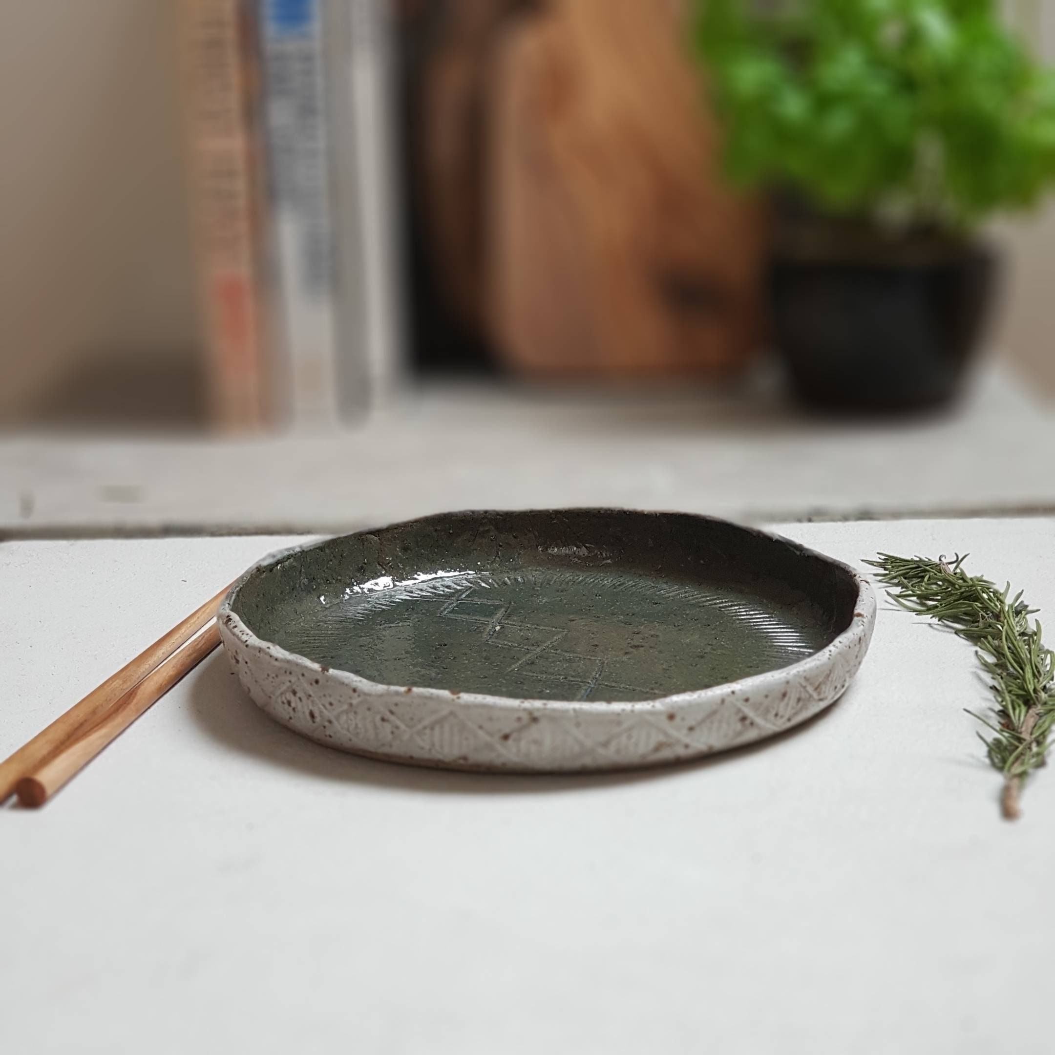 Tribal Ceramic Deep Dish/ Pasta Bowl/ Salad Bowl in Seagreen | Etsy