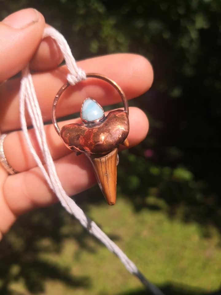 Shark Tooth and Larimar Copper Electroformed Pendant - Etsy Italia