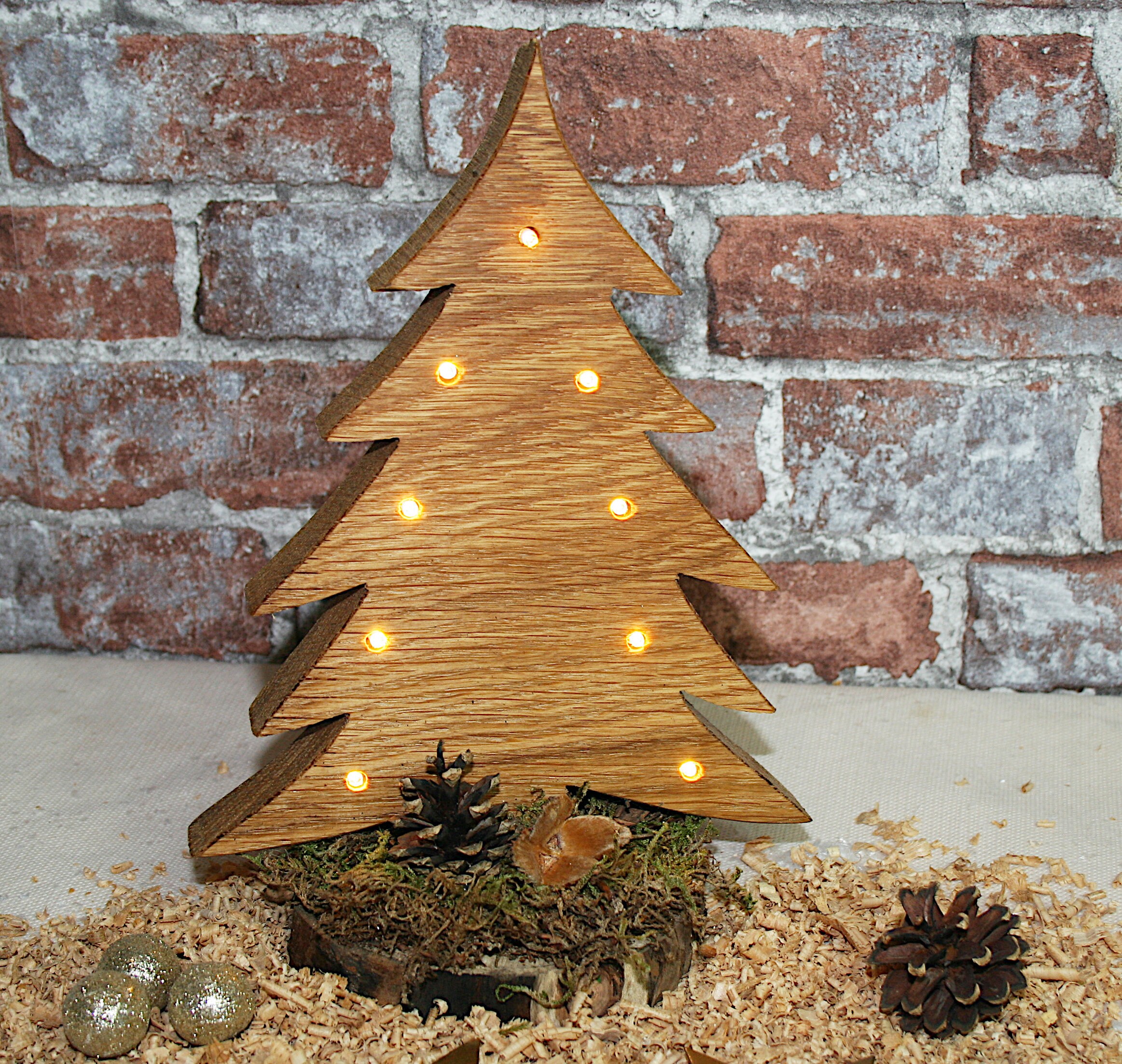 Christmas Tree Made of Oak Wood and LED Lighting Wooden Decoration ...