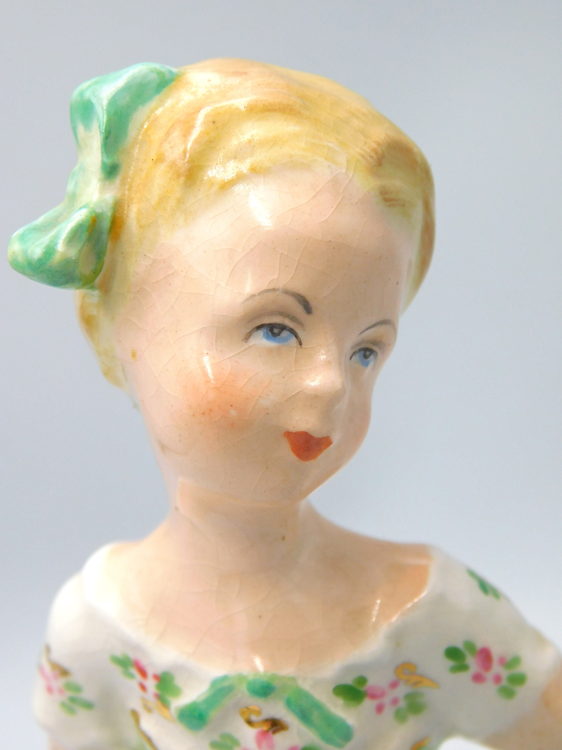 Vintage WEDGWOOD Figurine Regency Girl minuet - Etsy