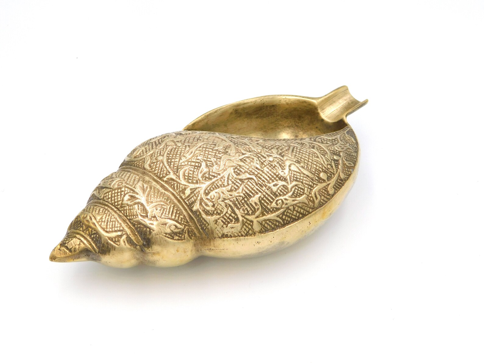 Vintage Ashtray Shell Ashtraybrass Ashtray Highly Embossed | Etsy