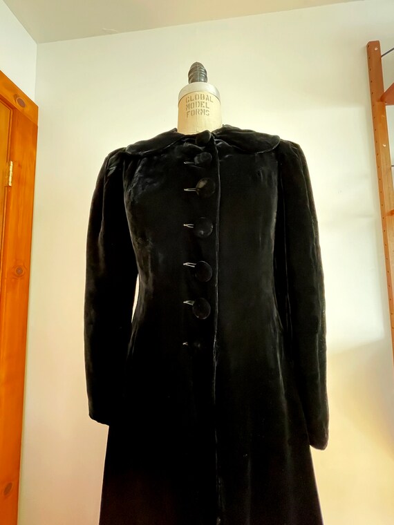 Franklin Simon & Co. 1910s - 1920s Long Black Velvet … - Gem