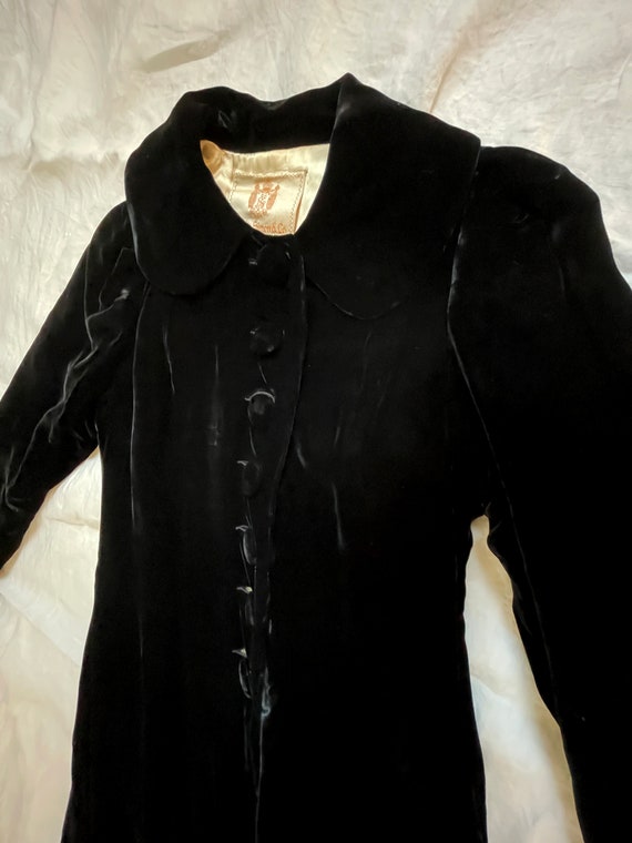 Franklin Simon & Co. 1910s - 1920s Long Black Velvet … - Gem