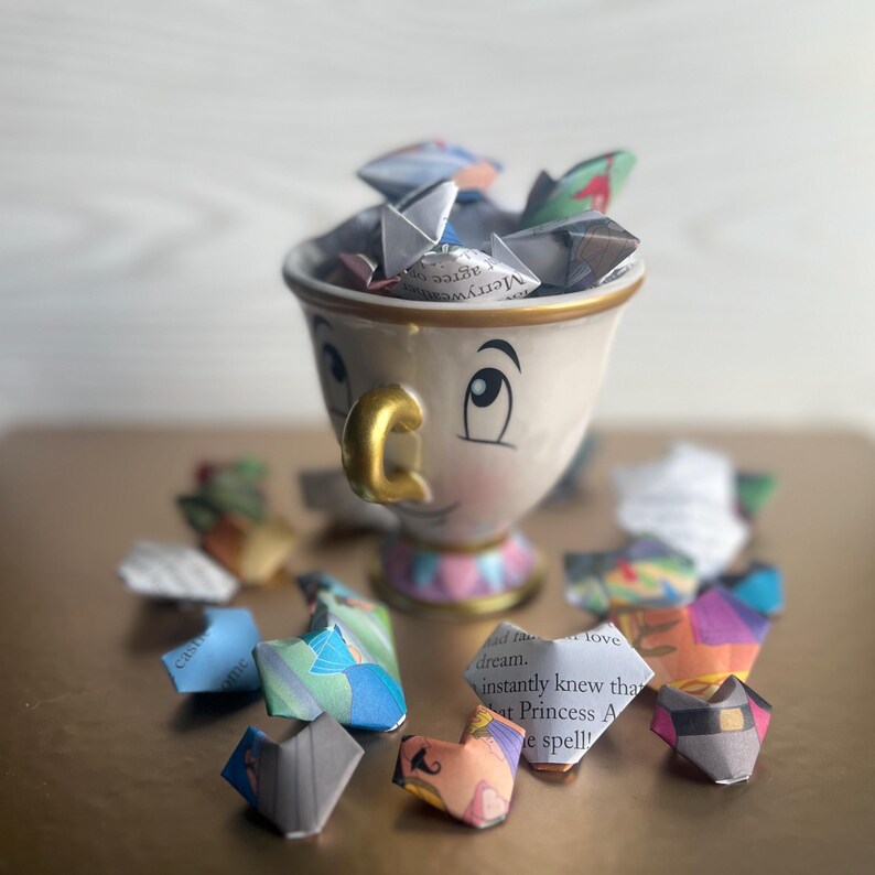 Sleeping Beauty 3D Origami Heart Made From Disney Books | Disney Decor ...