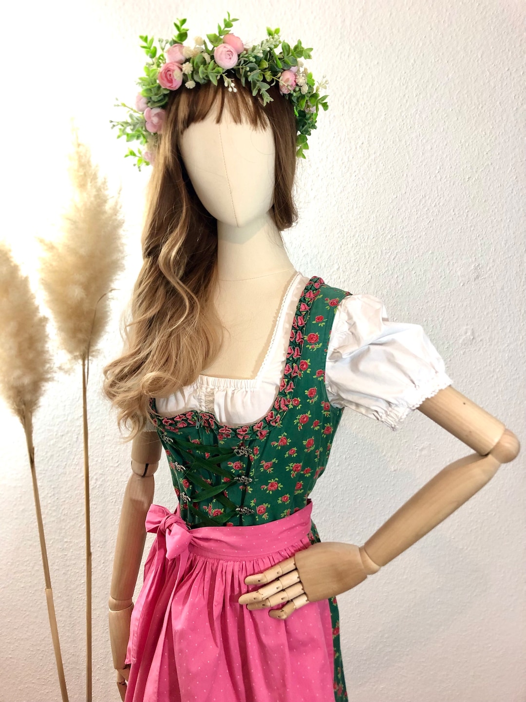 Dirndl Knee-length 3-piece Green/pink Size. 36/ US 4 please Note ...