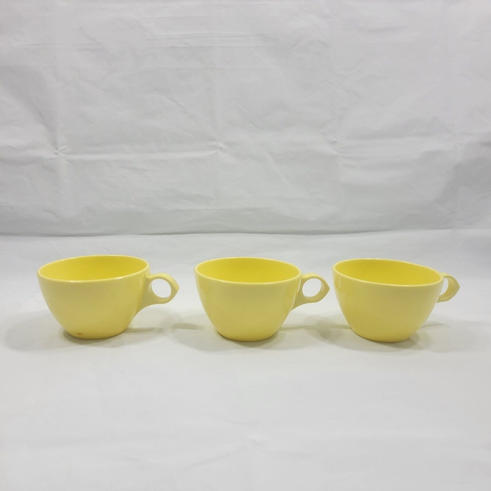 Vintage Windsor Melmac Coffee Cups Yellow Plastic USA Pretend Play Set ...