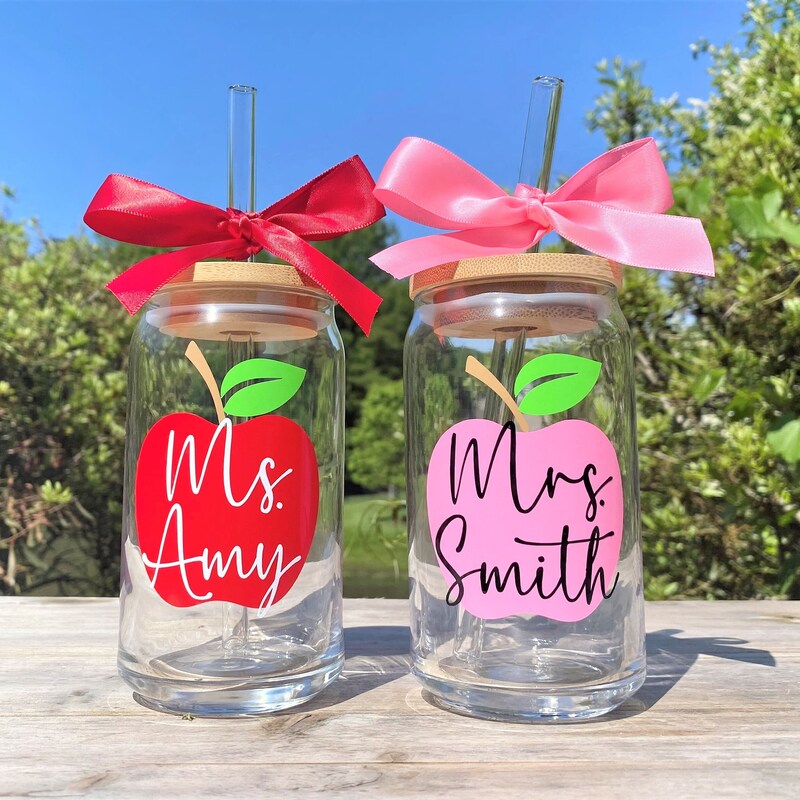 Personalized Teacher Gift - 60+ Gift Ideas for 2025