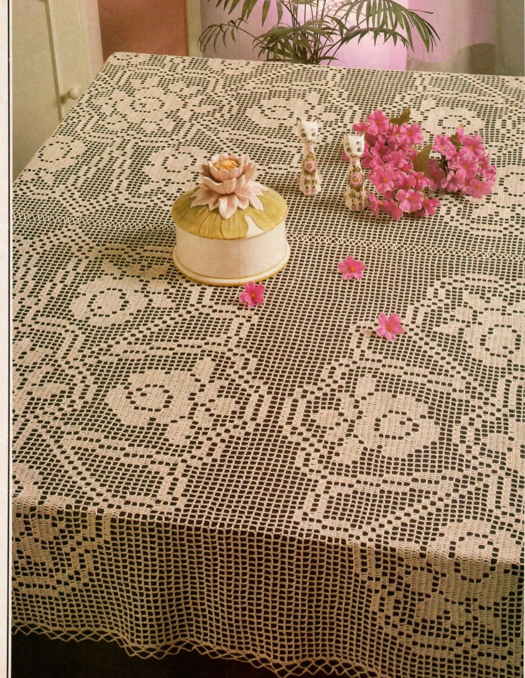 Vintage Crochet Tablecloth Pattern Floral Splendor Filet Pattern ...