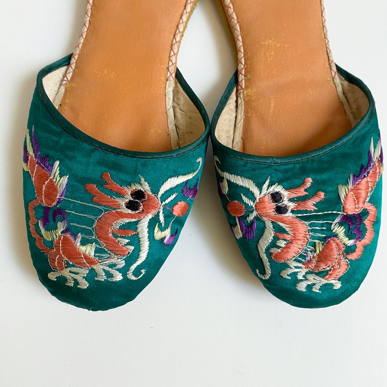 Antique Vintage 1920s/1930s Chinese Hand Embroidered Dragon Silk ...