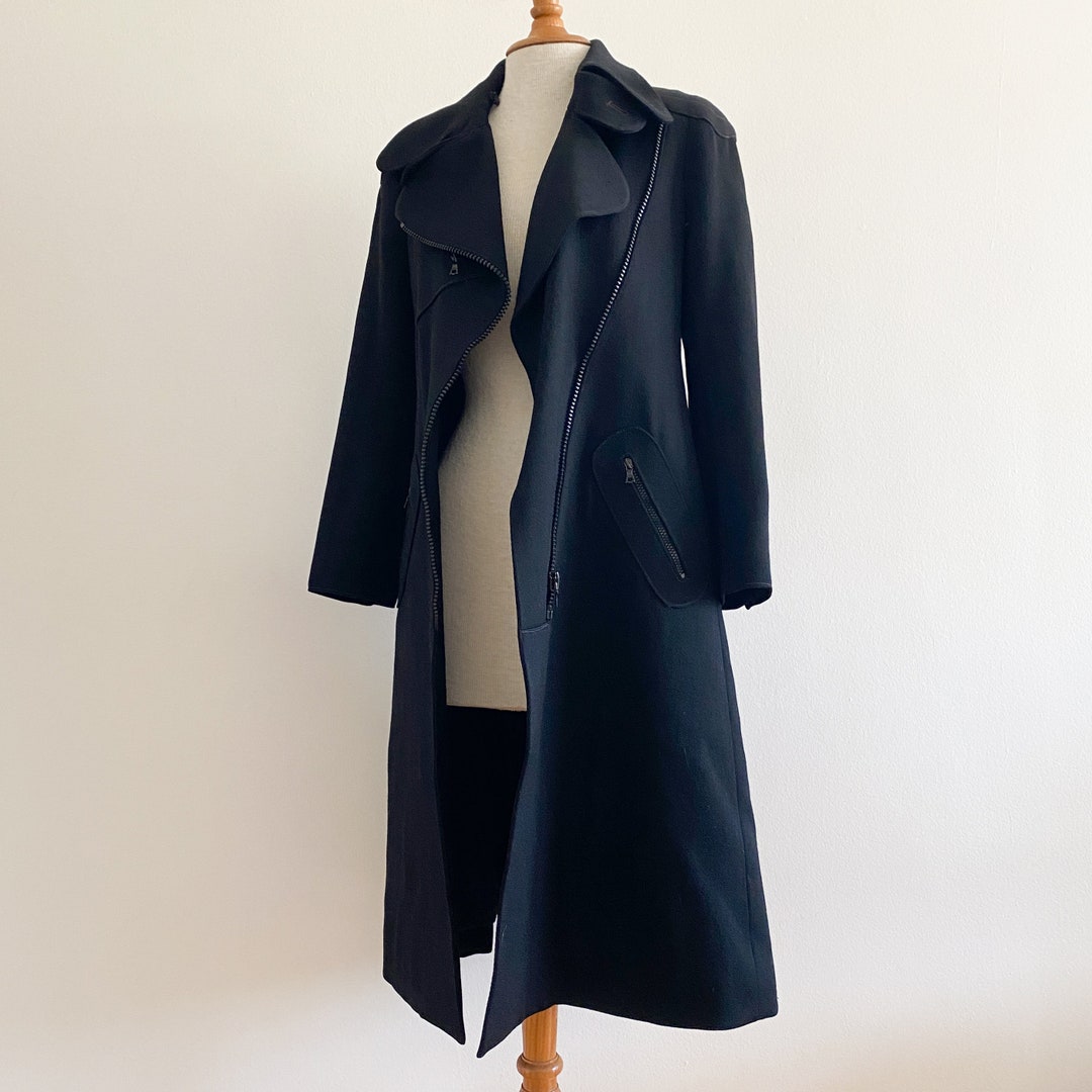 Vintage 1970s Daniel Hechter Paris for Kinetic Zipper Asymmetric Coat ...