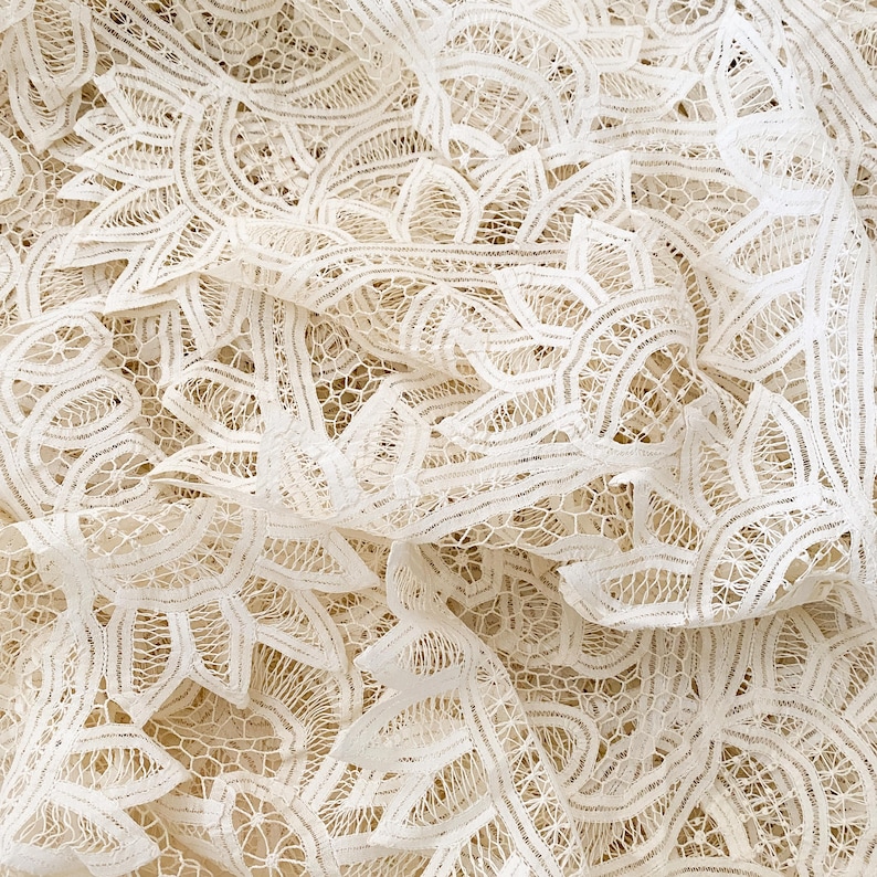 Vintage 1980s Peking Handicrafts Battenburg Lace Canopy Full Size Bed ...