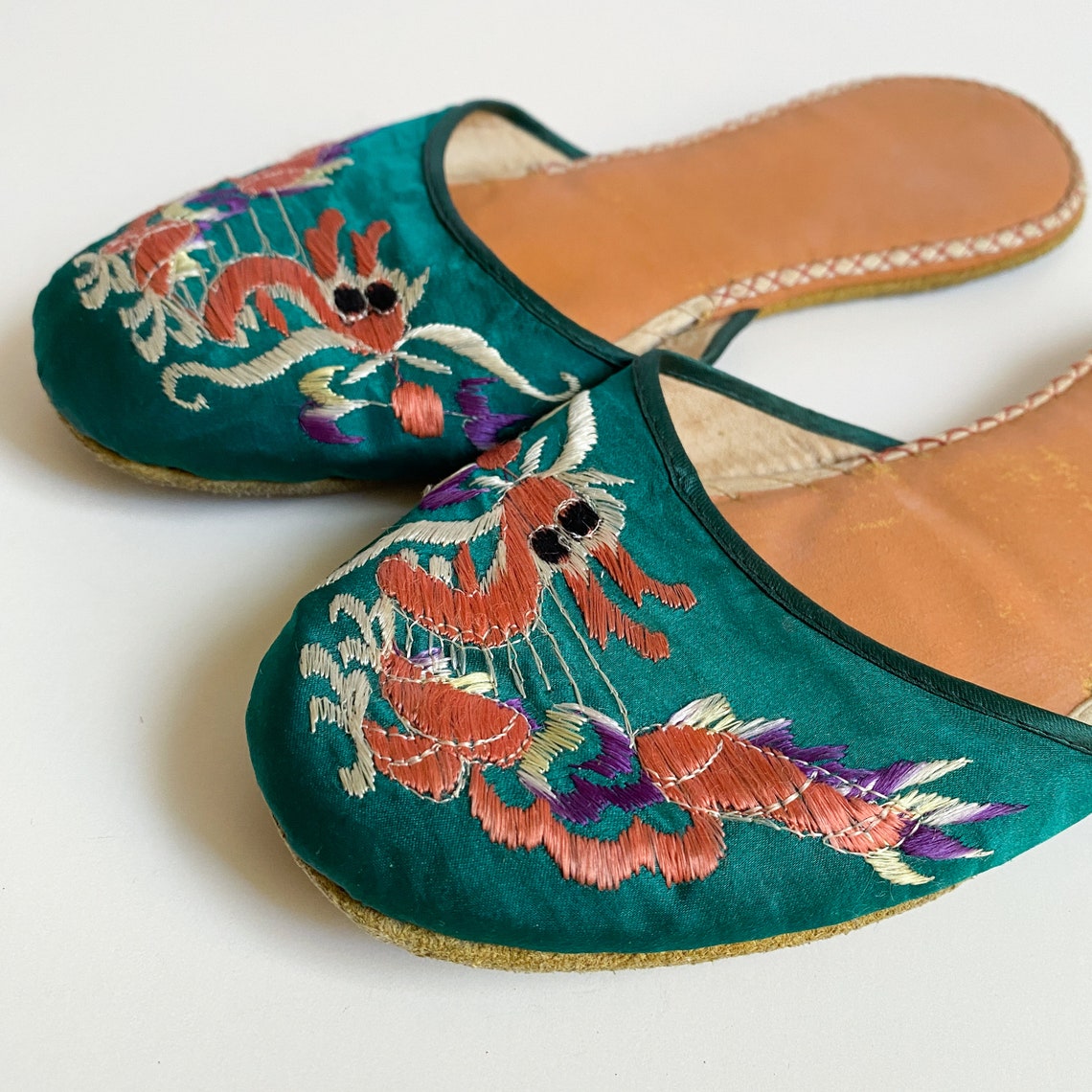 Antique Vintage 1920s/1930s Chinese Hand Embroidered Dragon Silk ...