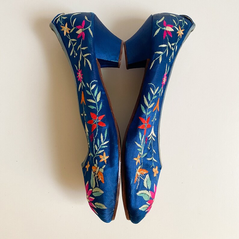 Antique Vintage 1920s/1930s Chinese Hand Embroidered Silk Slipper Shoes ...