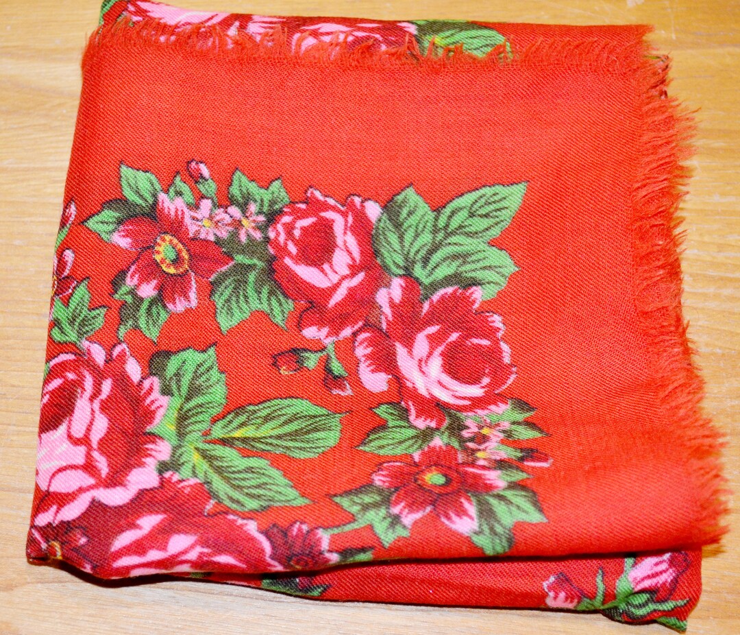 Vintage Scarf 70s Scarf Red Roses Traditional Wool Traditional Scarf ...