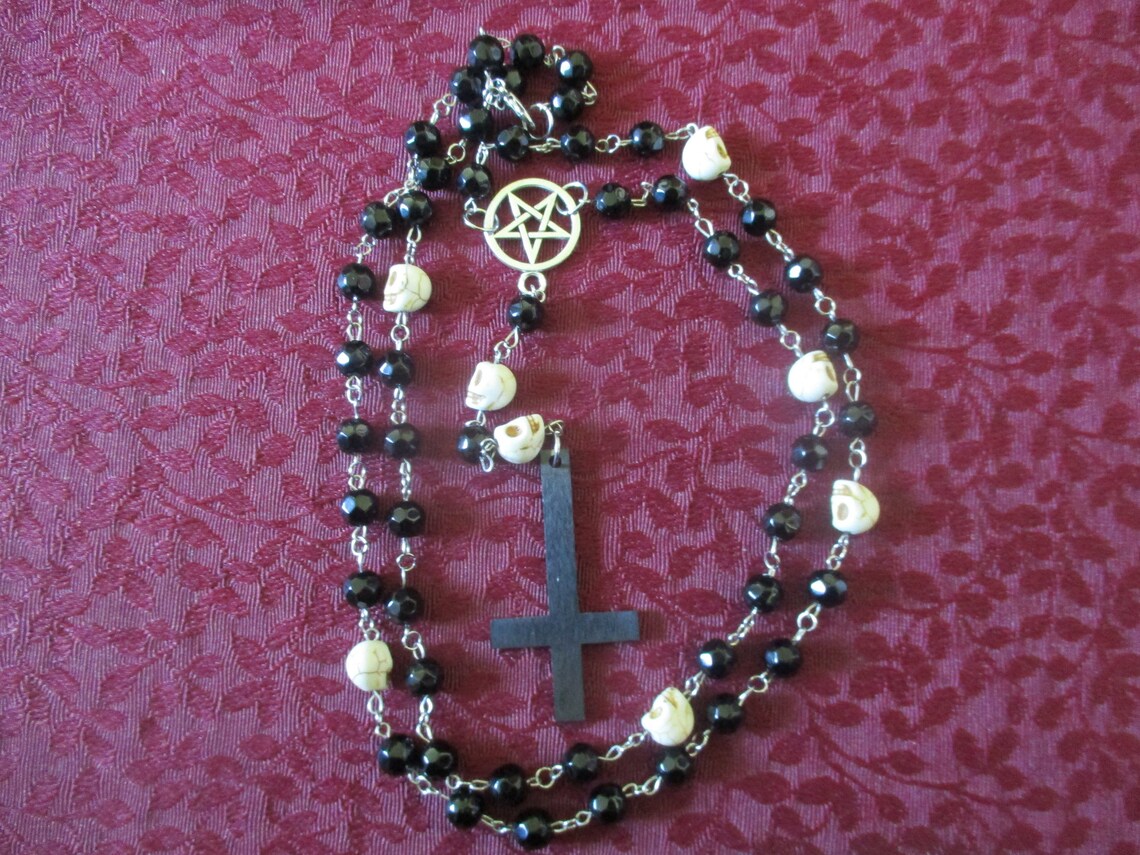 Kawaii Goth / Gothic Inverted Pentacle Inverted Cross Rosary - Etsy