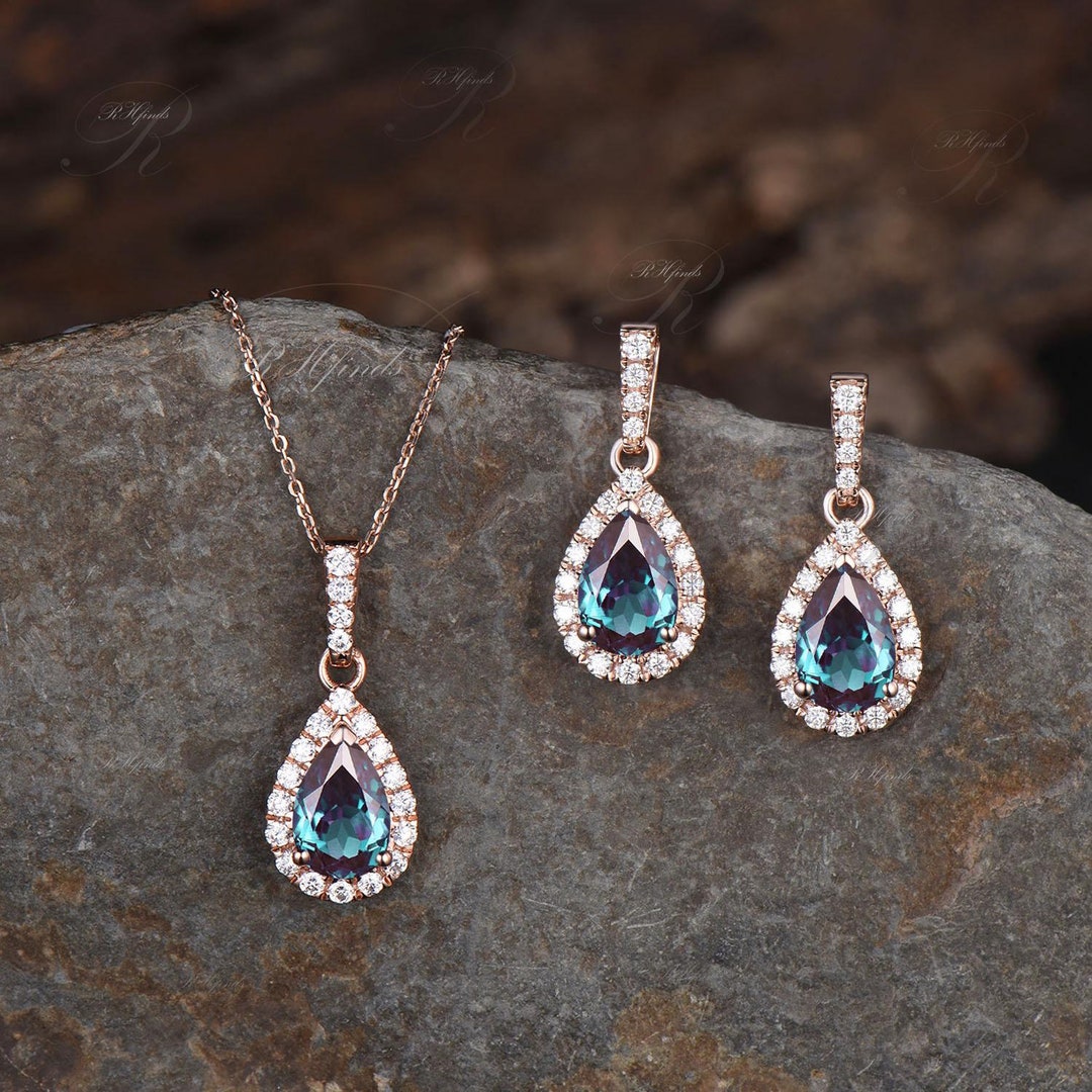 Unique Pear Cut Alexandrite Engagement Set Minimalist Alexandrite ...